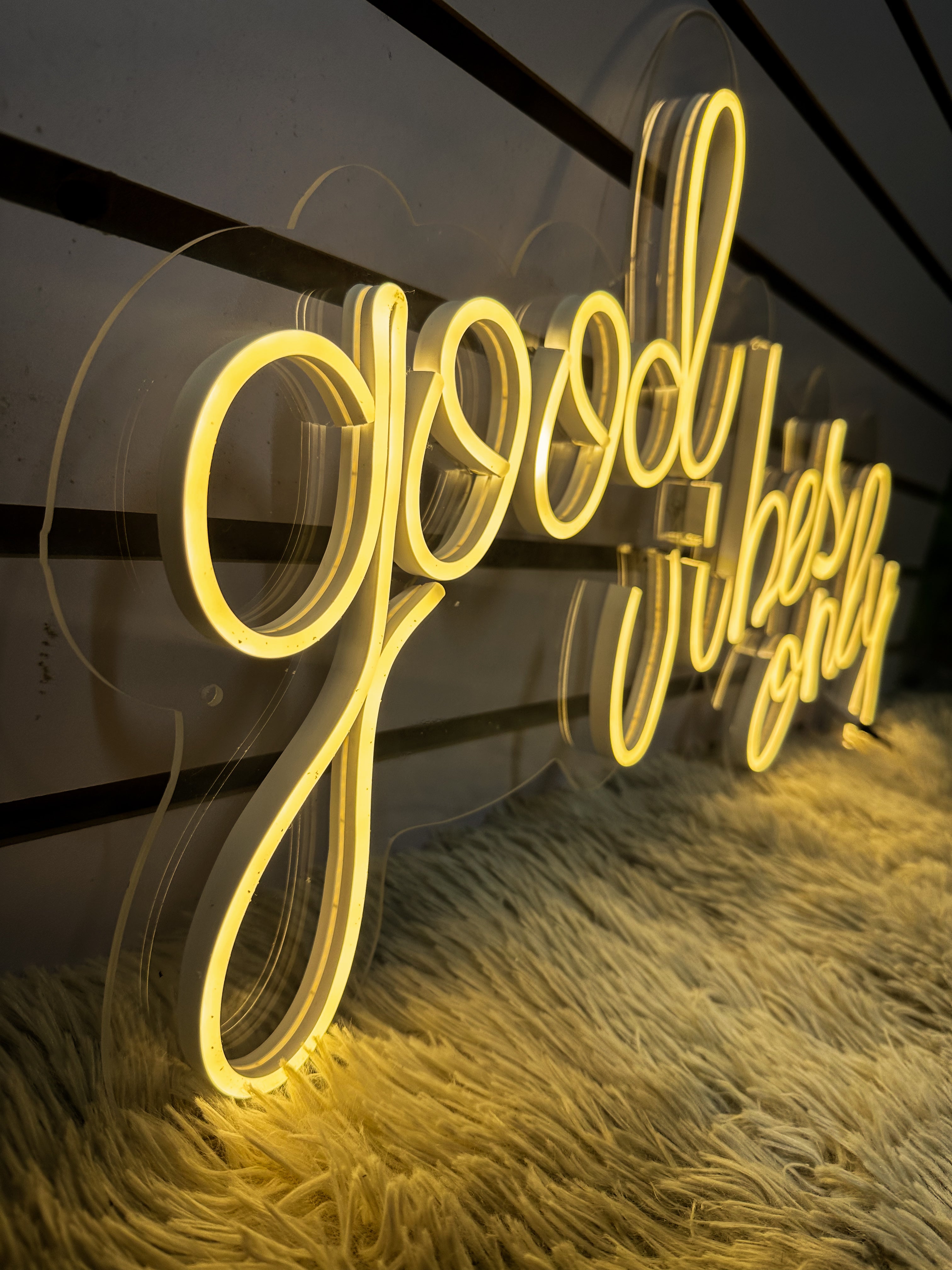 Letrero Neon Good Vibes Only – PudStore